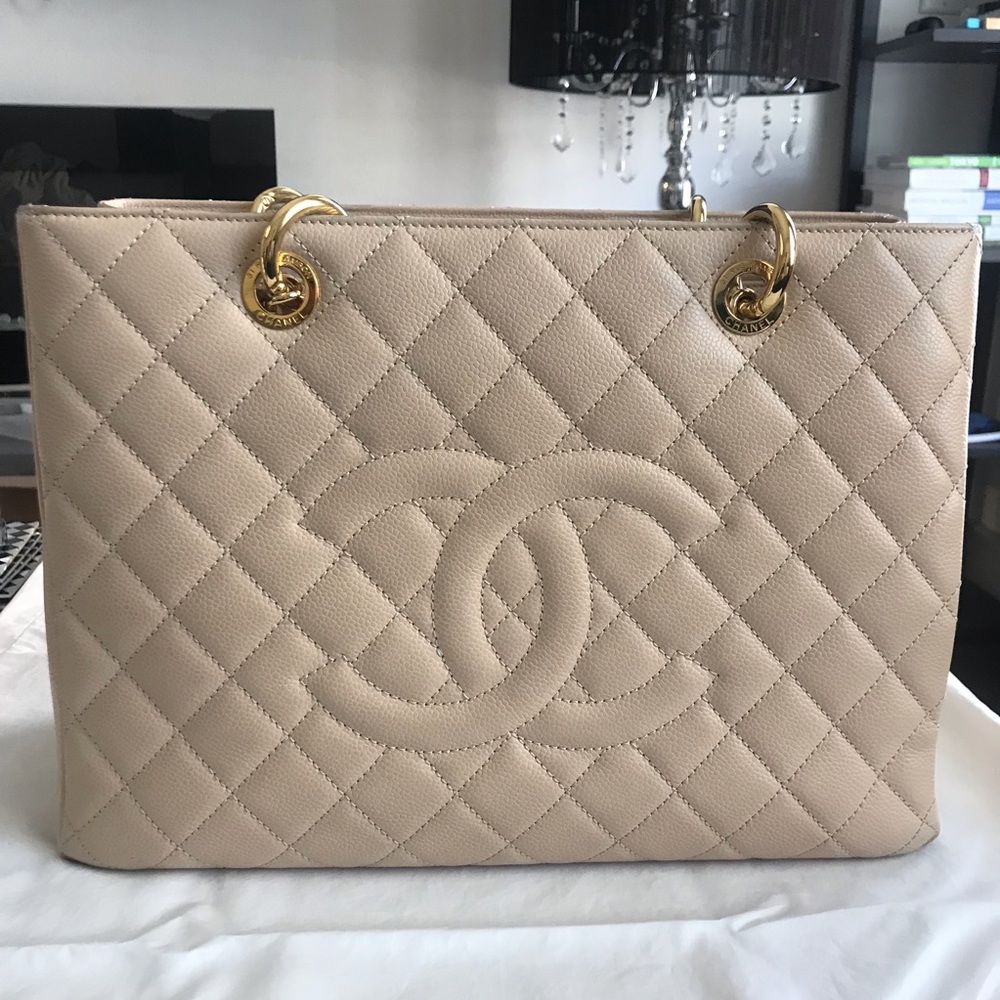 100% Auth Chanel Gst In Beige With Gold Hardware. - Gem